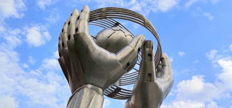 Share Frank's new meaning for sculpture under Covid-19
